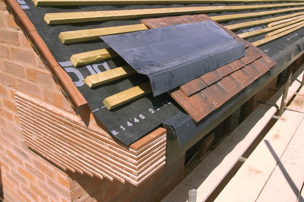 Protect OFV Eaves Skirt - Black (10 x 1.5m Pack)